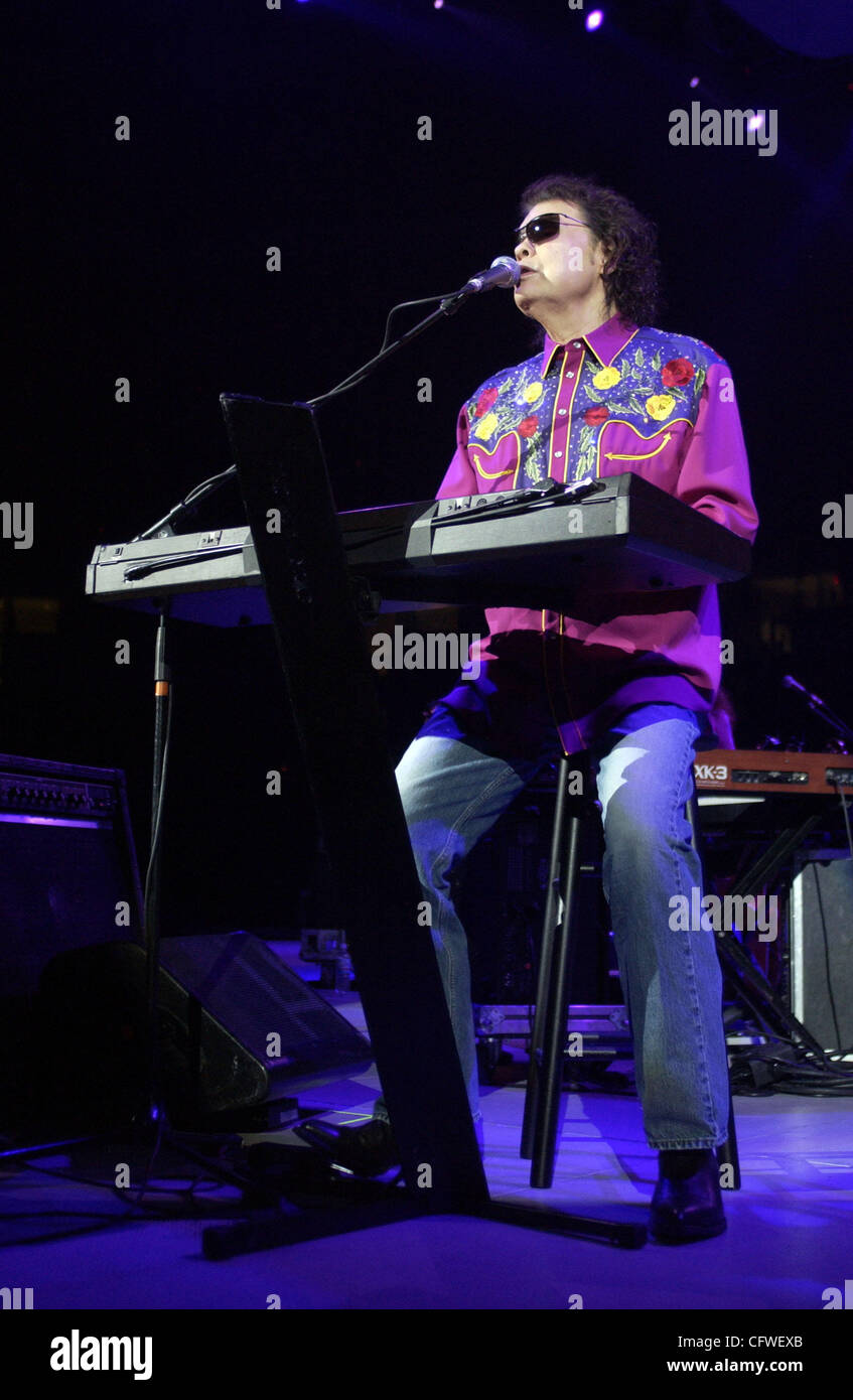 Feb. 24, 2007; N. Charleston, SC USA; Legendary Musician RONNIE MILSAP ...