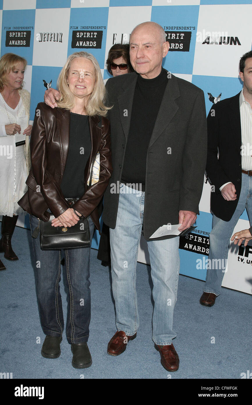 Alan arkin and wife hi-res stock photography and images - Alamy