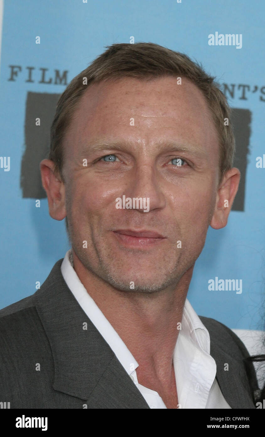 Feb 17, 2007; Hollywood, CA, United States; Actor DANIEL CRAIG at the ...