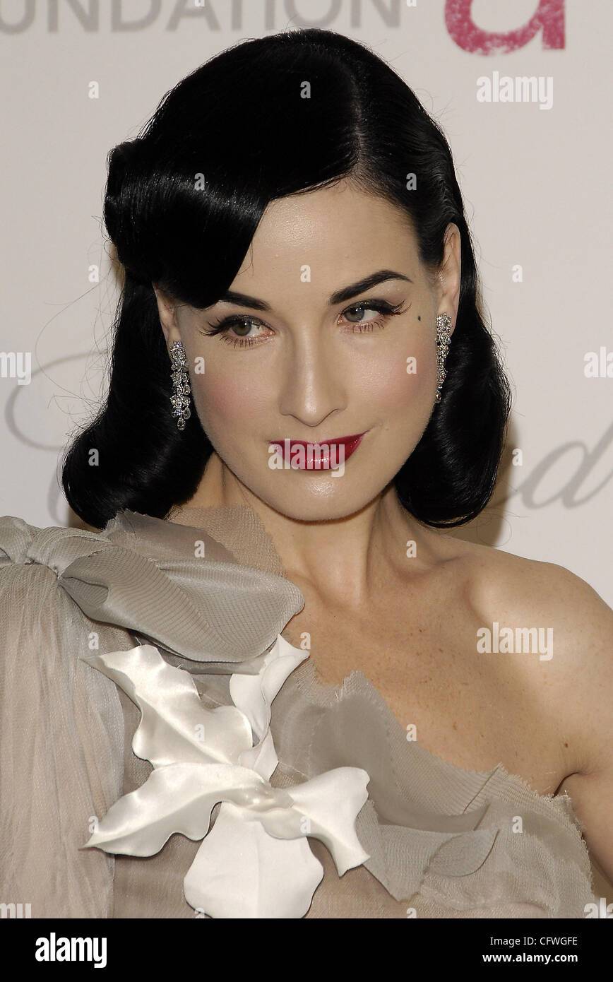 Dita von teese model hi-res stock photography and images - Alamy