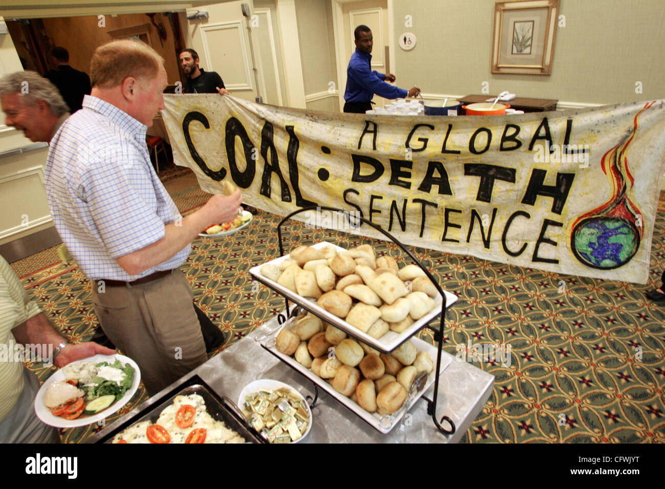 Earth first protest hi-res stock photography and images - Alamy