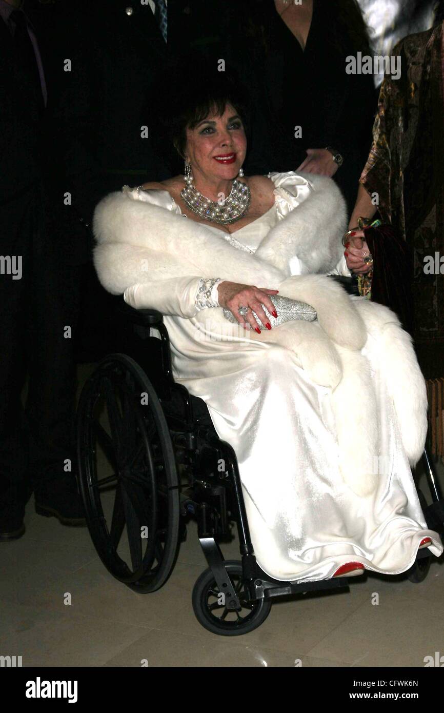 Feb. 28, 2007 - Hollywood, California, U.S. - K51961EG.ELIZABETH TAYLOR ...