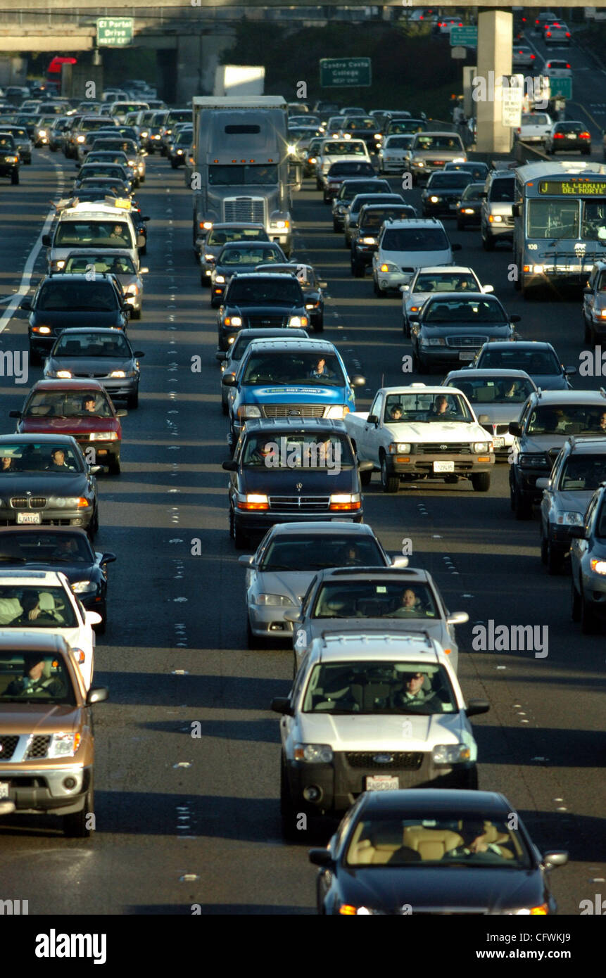 Morning commute traffic negotiates Interstate 80 through Richmond ...