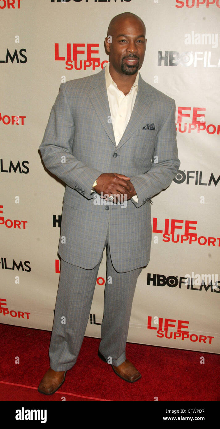Mar 05, 2007; New York, NY, USA; Actor DARRIN DEWITT HENSON at the ...