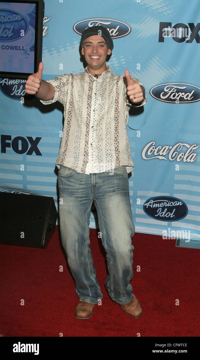 Top 12 american idol finalist hi-res stock photography and images - Alamy