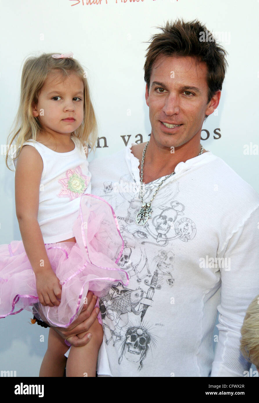 Mar 11, 2007 - Los Angeles, CA, USA - DAN CORTEZ and his daughter ...
