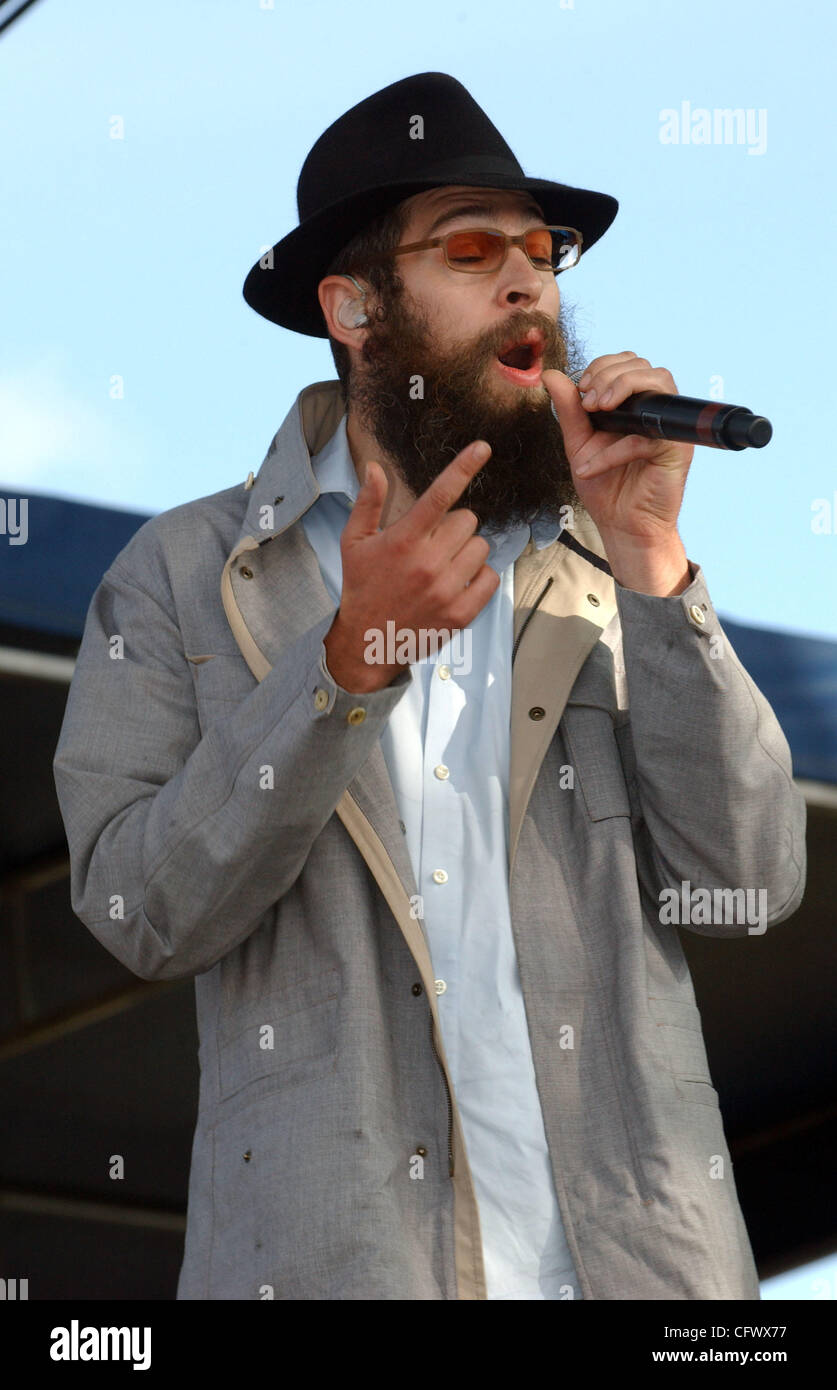Mar. 11, 2007; Sunrise, FL., USA; Jewish Rap Artist MATISYAHU performs ...