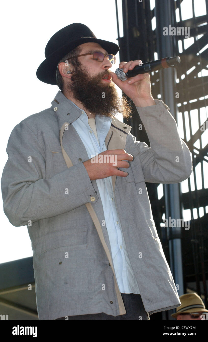 Mar. 11, 2007; Sunrise, FL., USA; Jewish Rap Artist MATISYAHU performs ...
