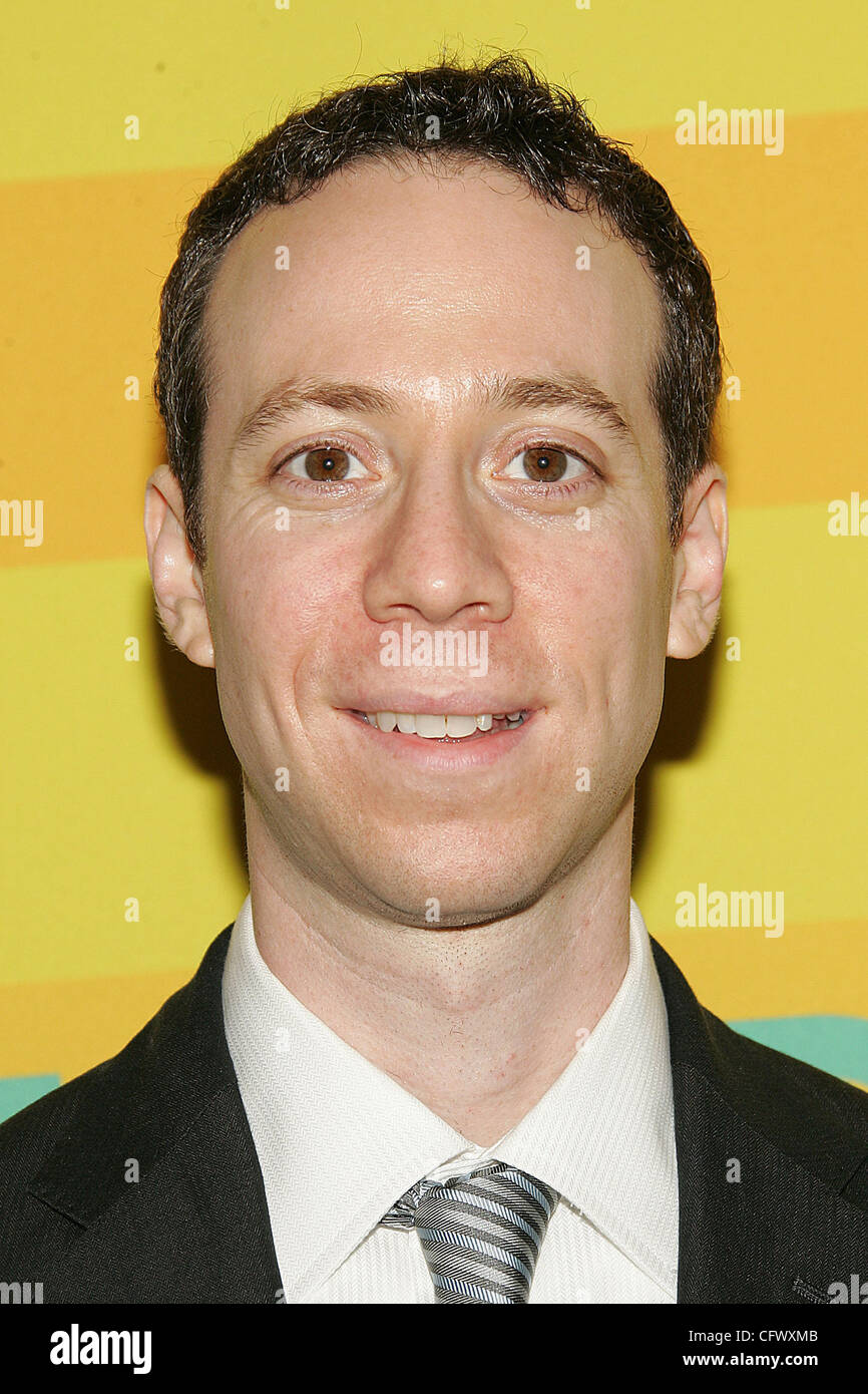 Kevin sussman hi-res stock photography and images - Alamy