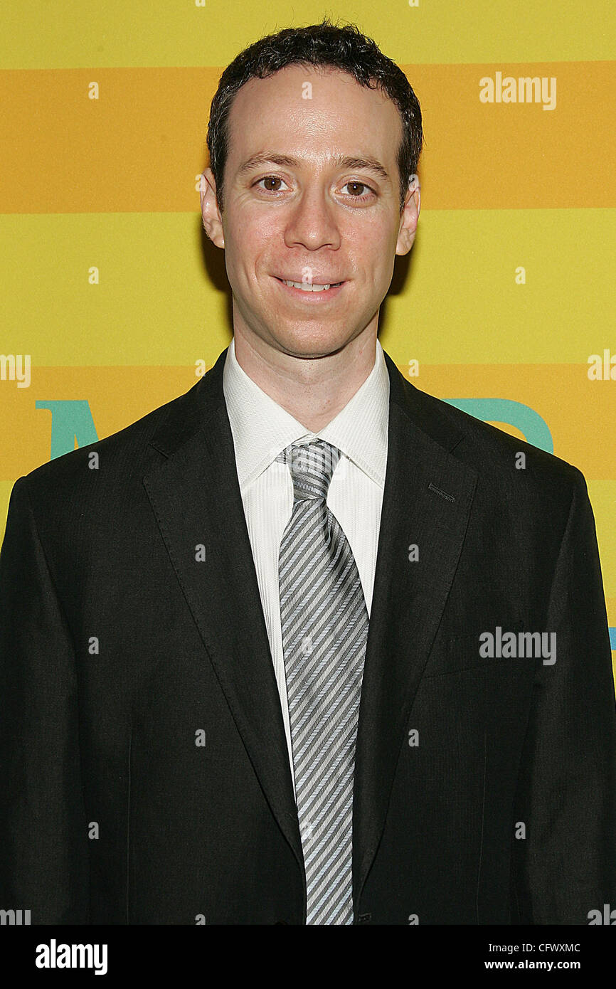 Kevin Sussman Wife Ali