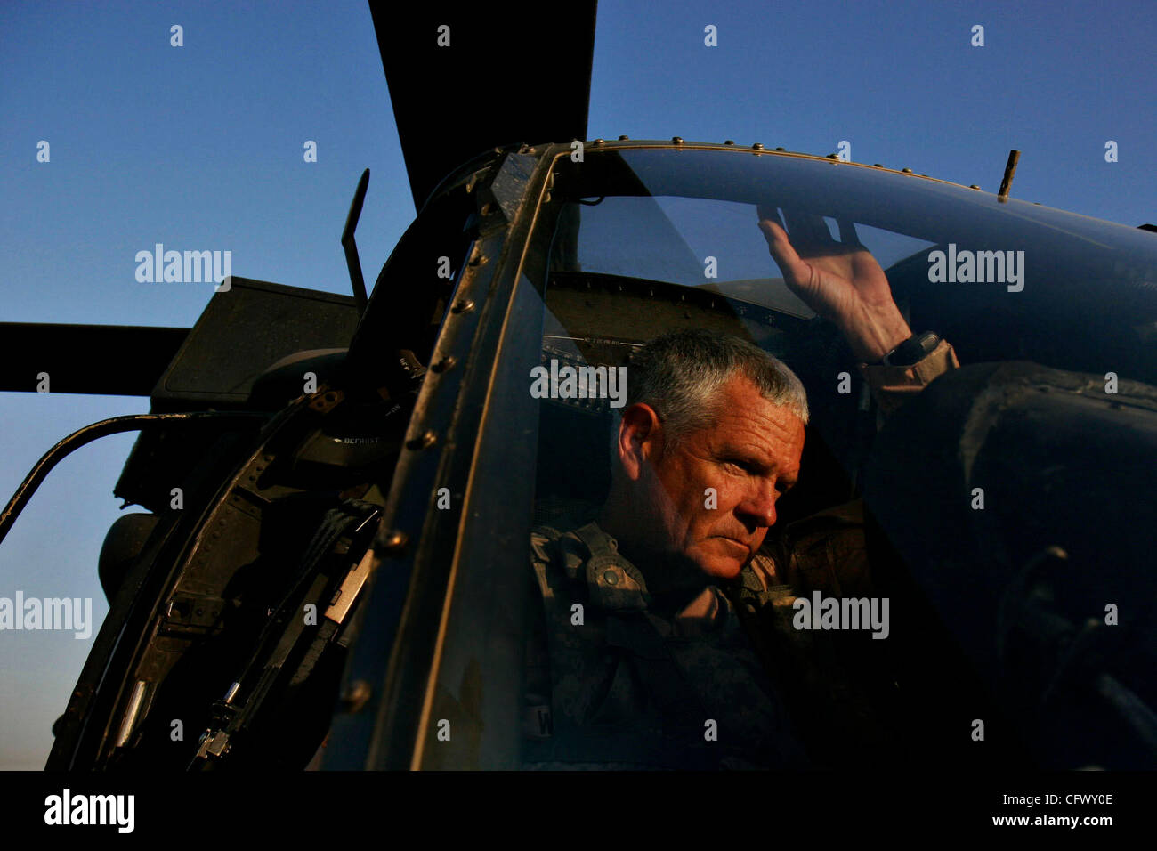 Chief flying hawk hi-res stock photography and images - Alamy