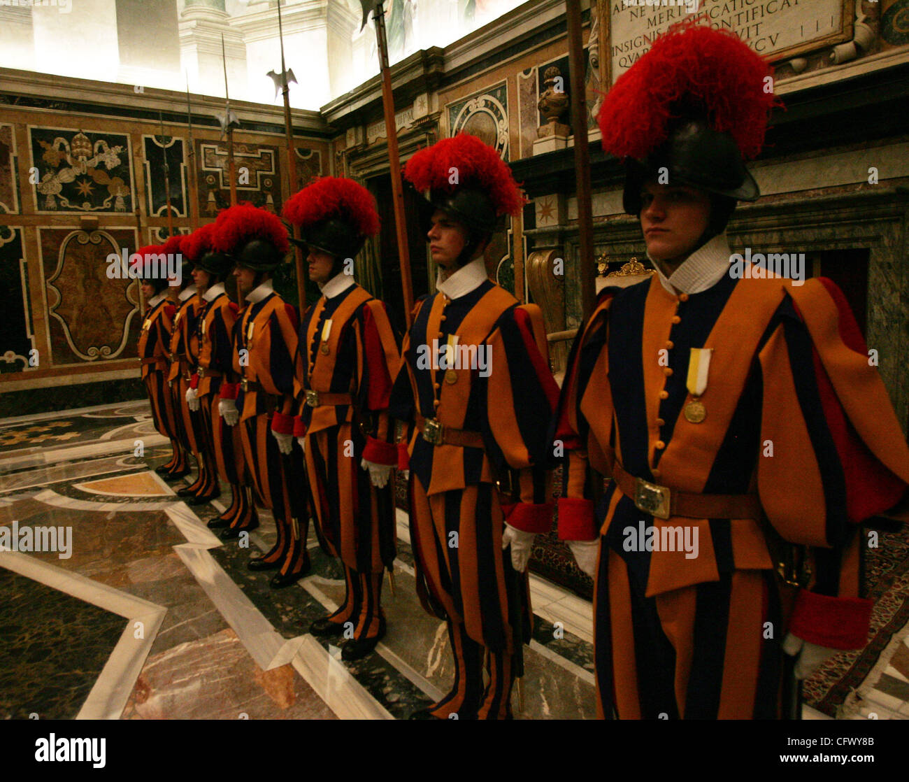 Swiss Guard of Vatican(Pope Guard Stock Photo - Alamy