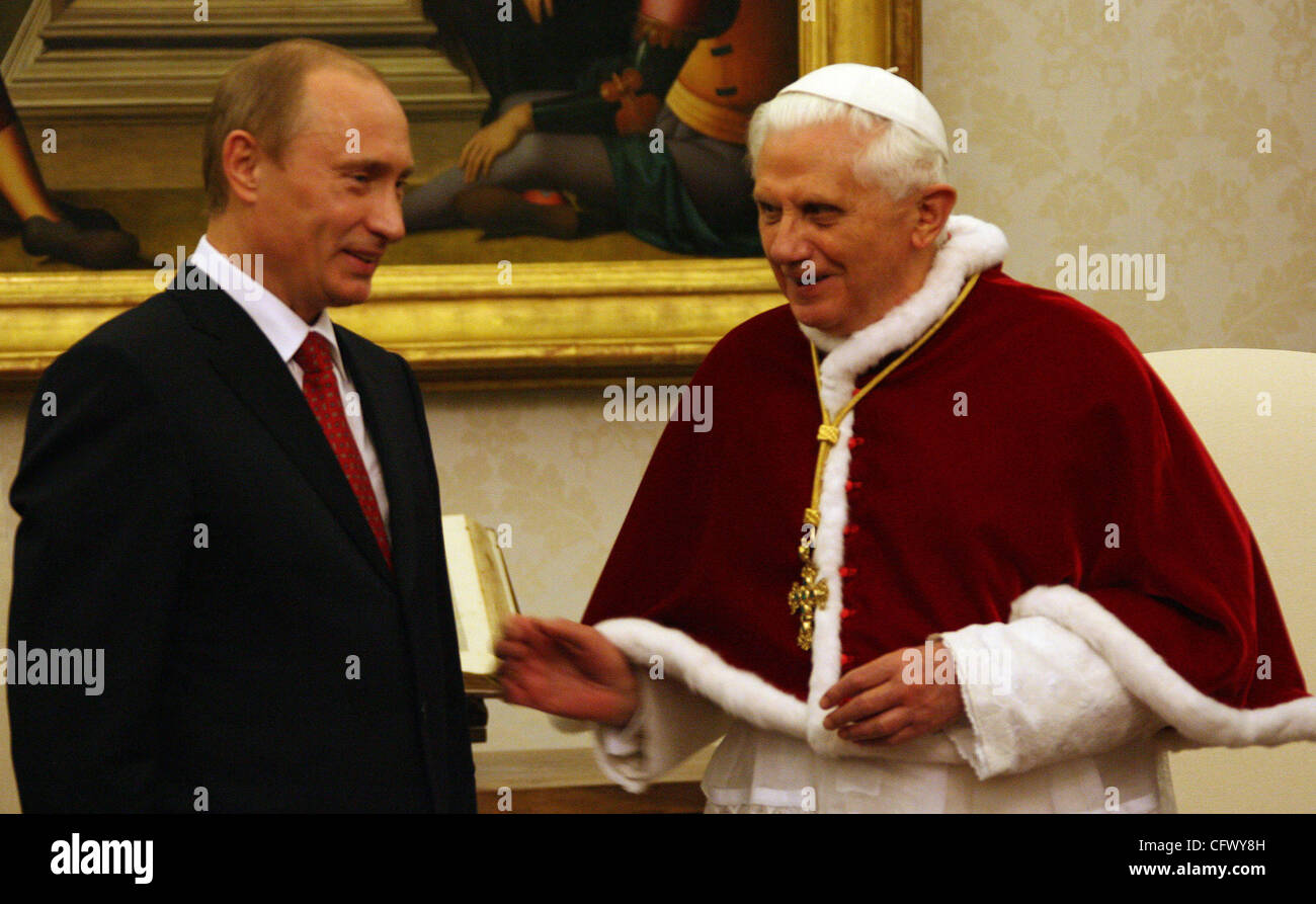 Vladimir Putin and Pope Benedict 16th. Russian president Putin visited ...