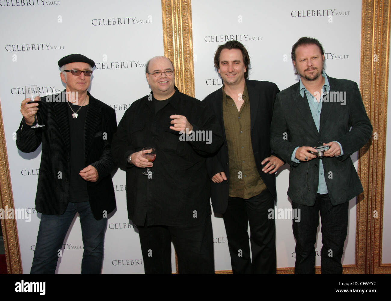 Mar 15, 2007 - Beverly Hills, CA, USA - Photographers DANNY CLINCH ...