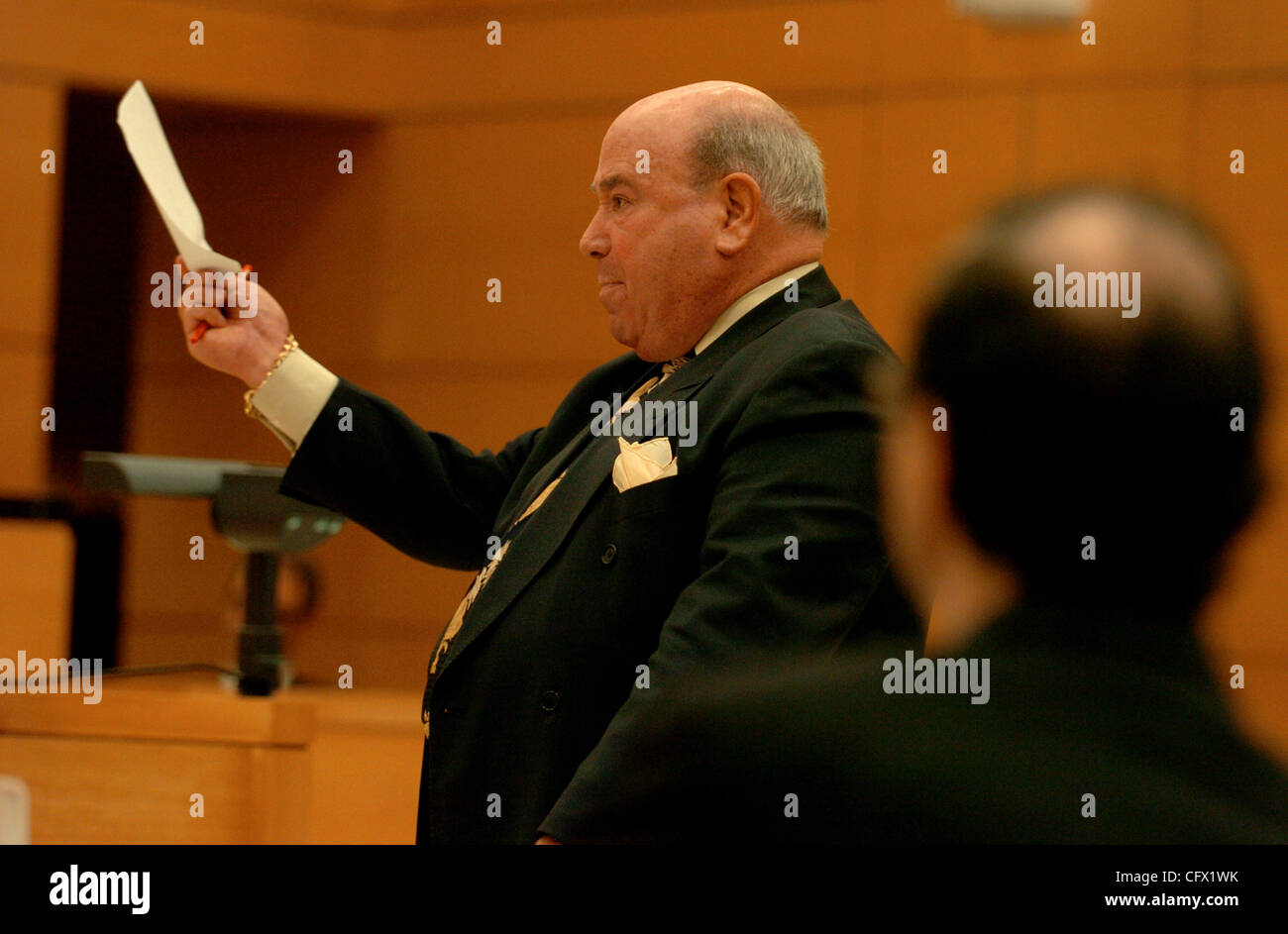 Defense attorney Michael Washor makes his opening statement at former ...
