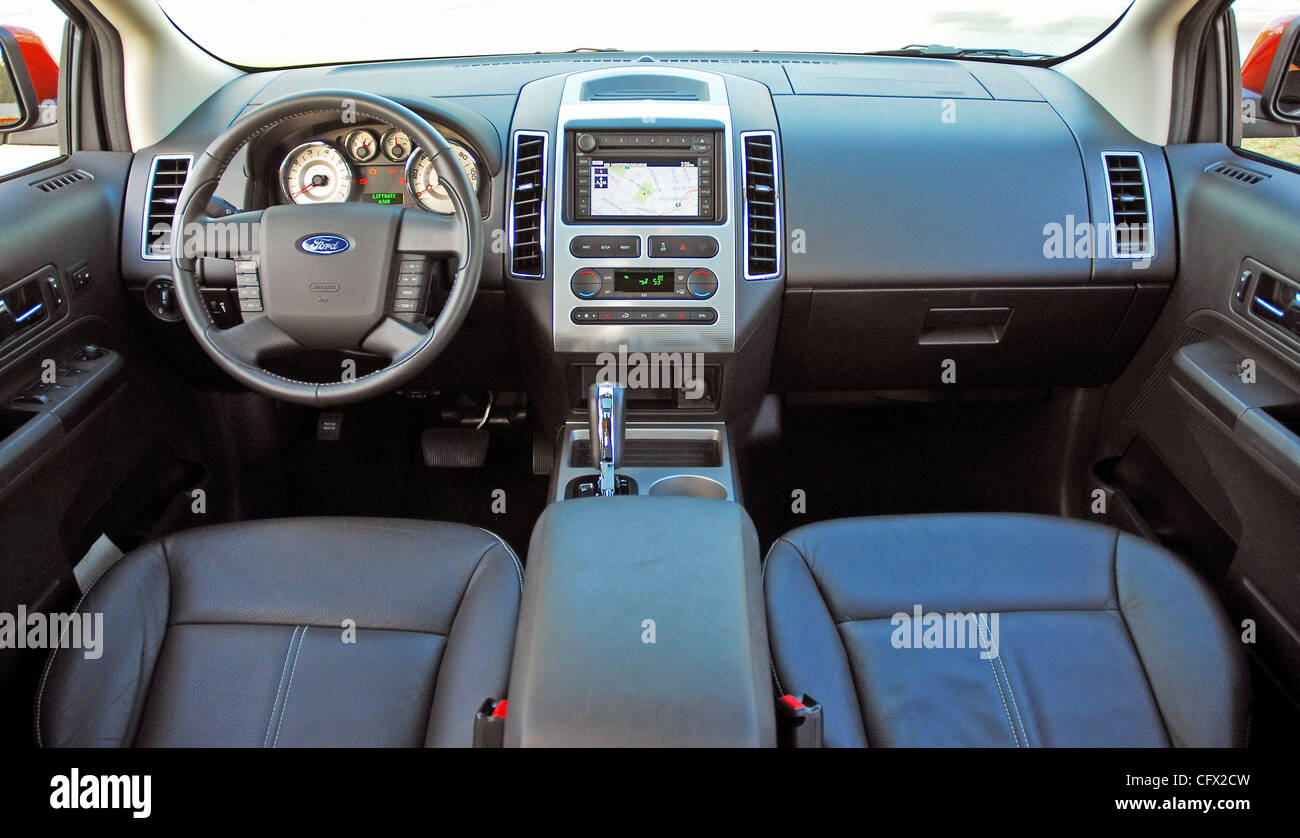 Dashboard 2007 Ford Edge SEL AWD Stock Photo - Alamy
