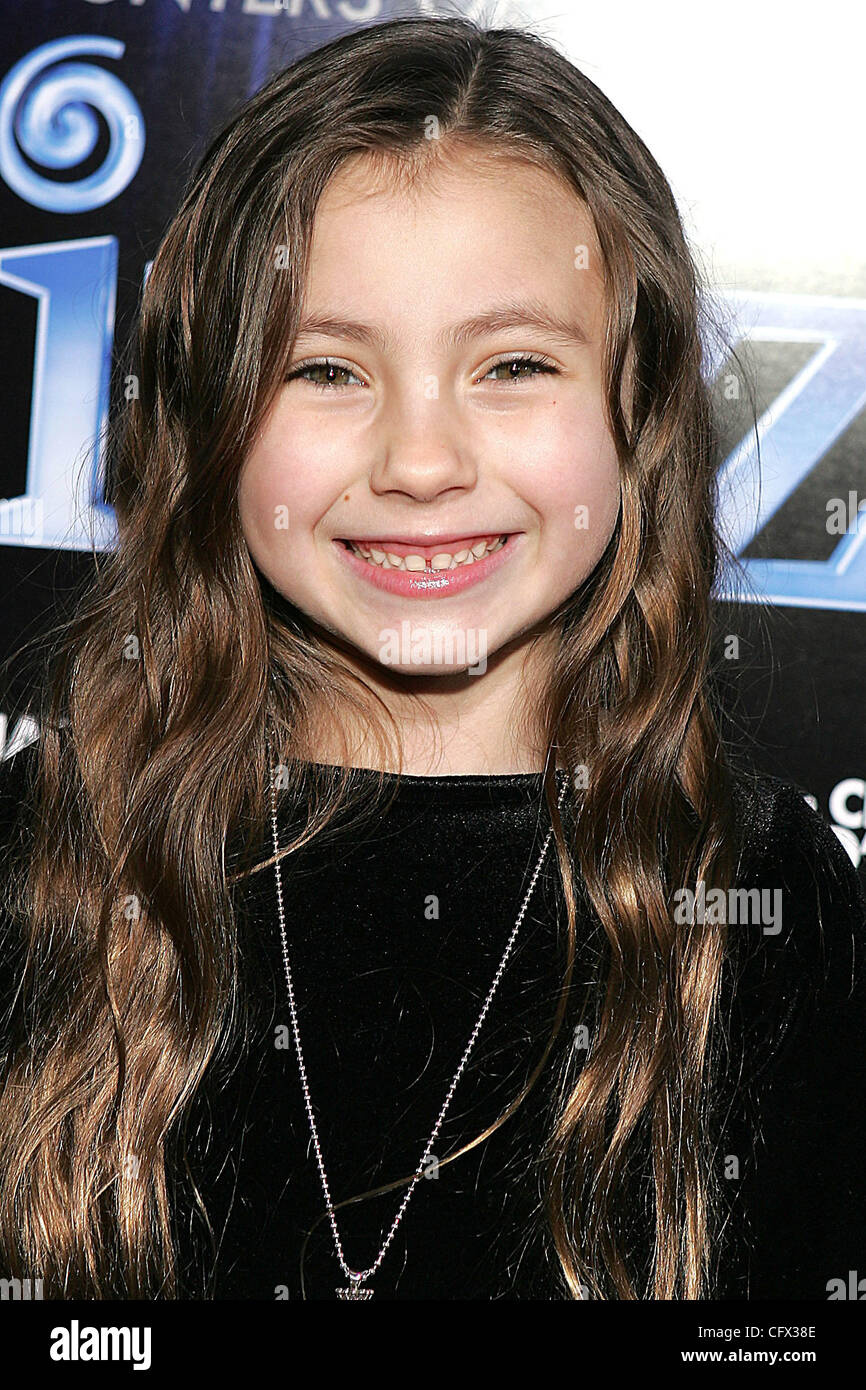 19+ Amazing Pictures of Rhiannon Leigh Wryn