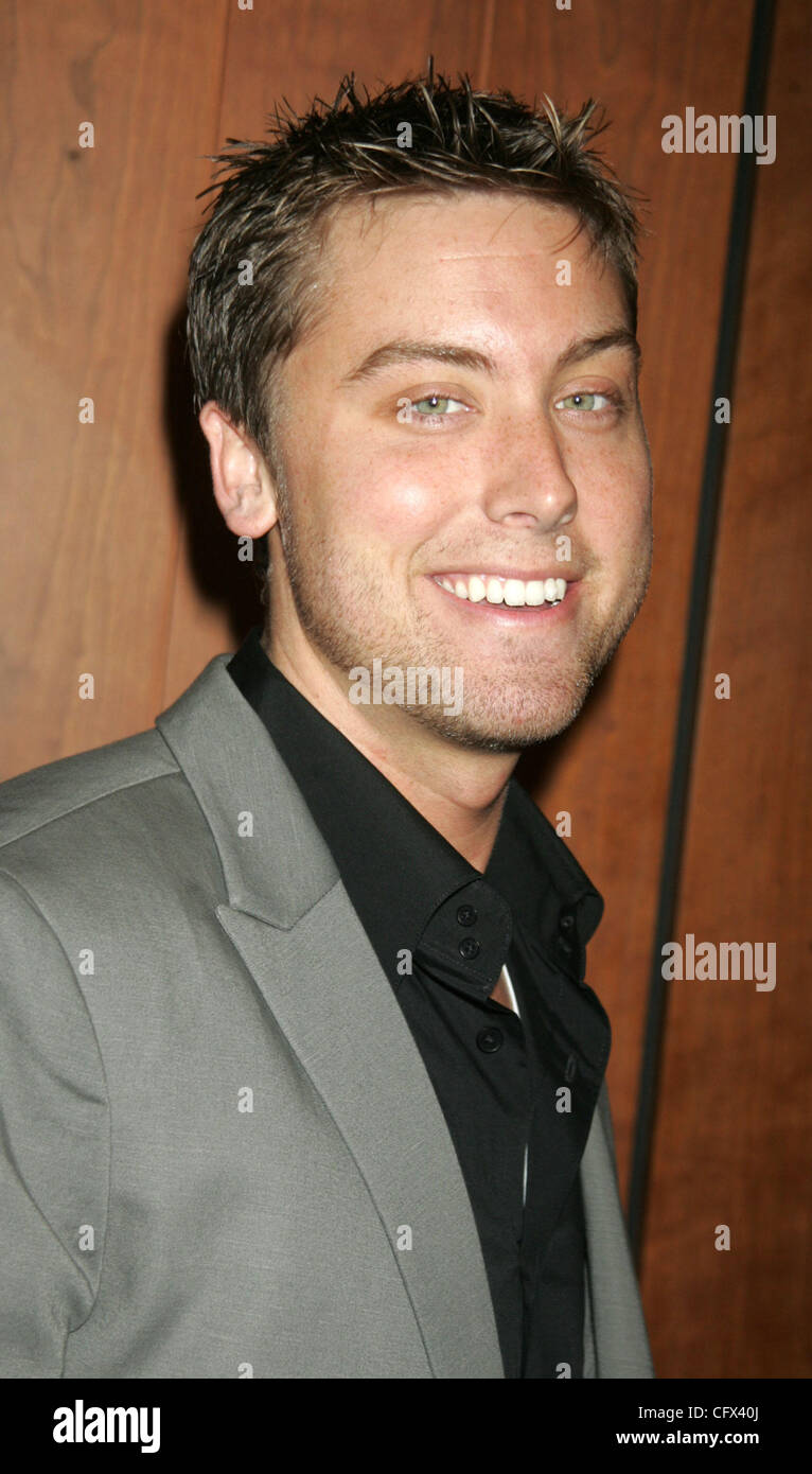 Mar 21, 2007 - New York, NY, USA - Singer LANCE BASS at the arrivals ...