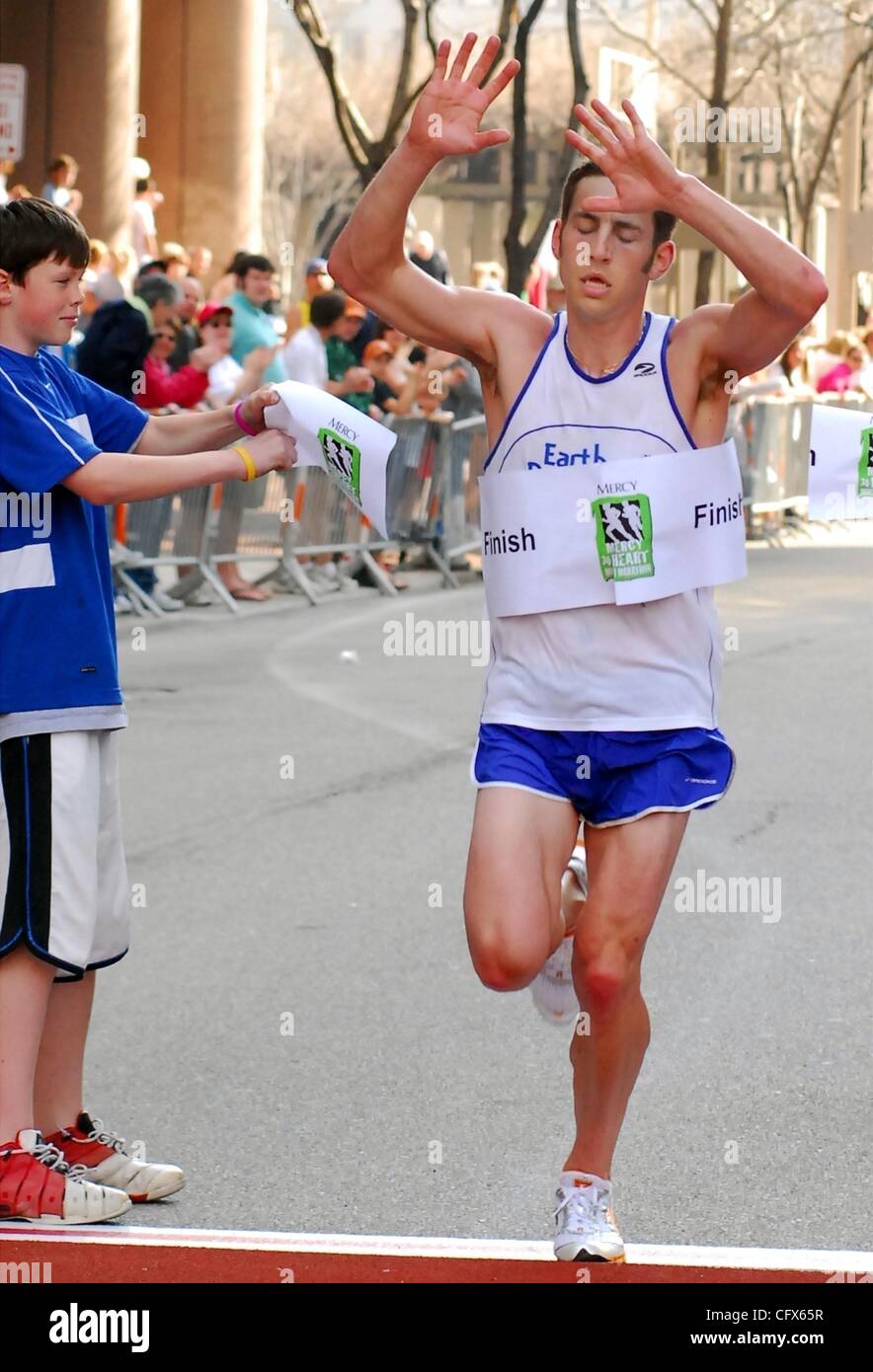 Mens division hi-res stock photography and images - Alamy