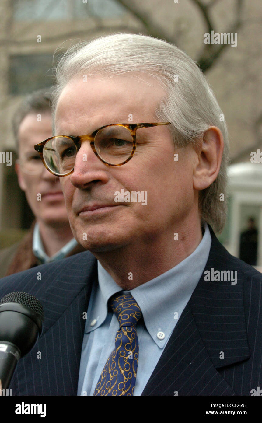 Headshot hearing hi-res stock photography and images - Alamy