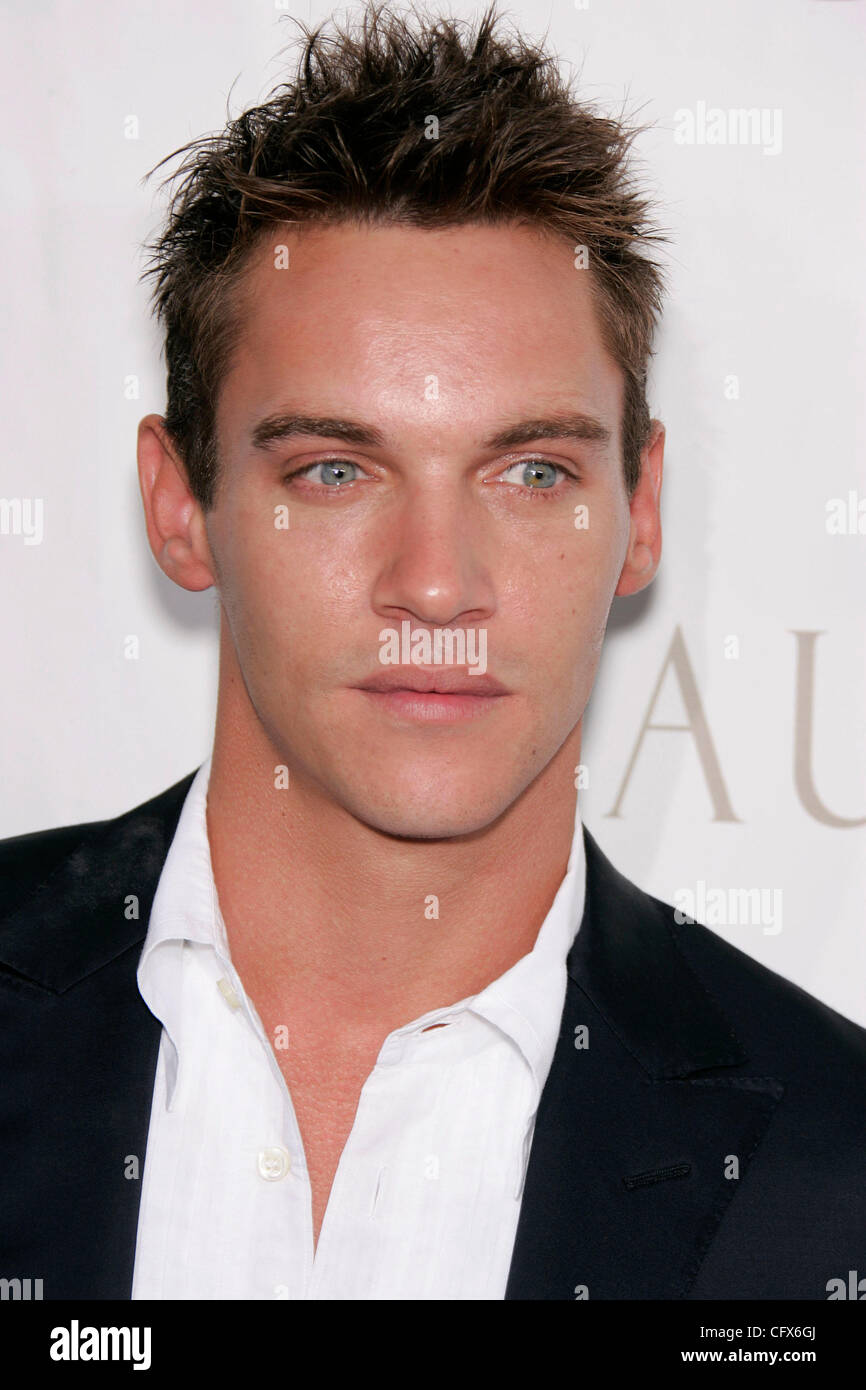 Mar 26, 2007; Hollywood, California, USA; Actor JONATHAN RHYS MEYERS at ...