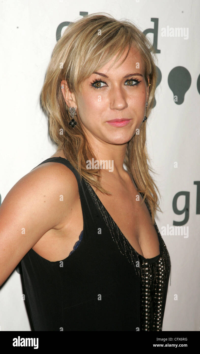 Jennifer landon hi-res stock photography and images - Alamy