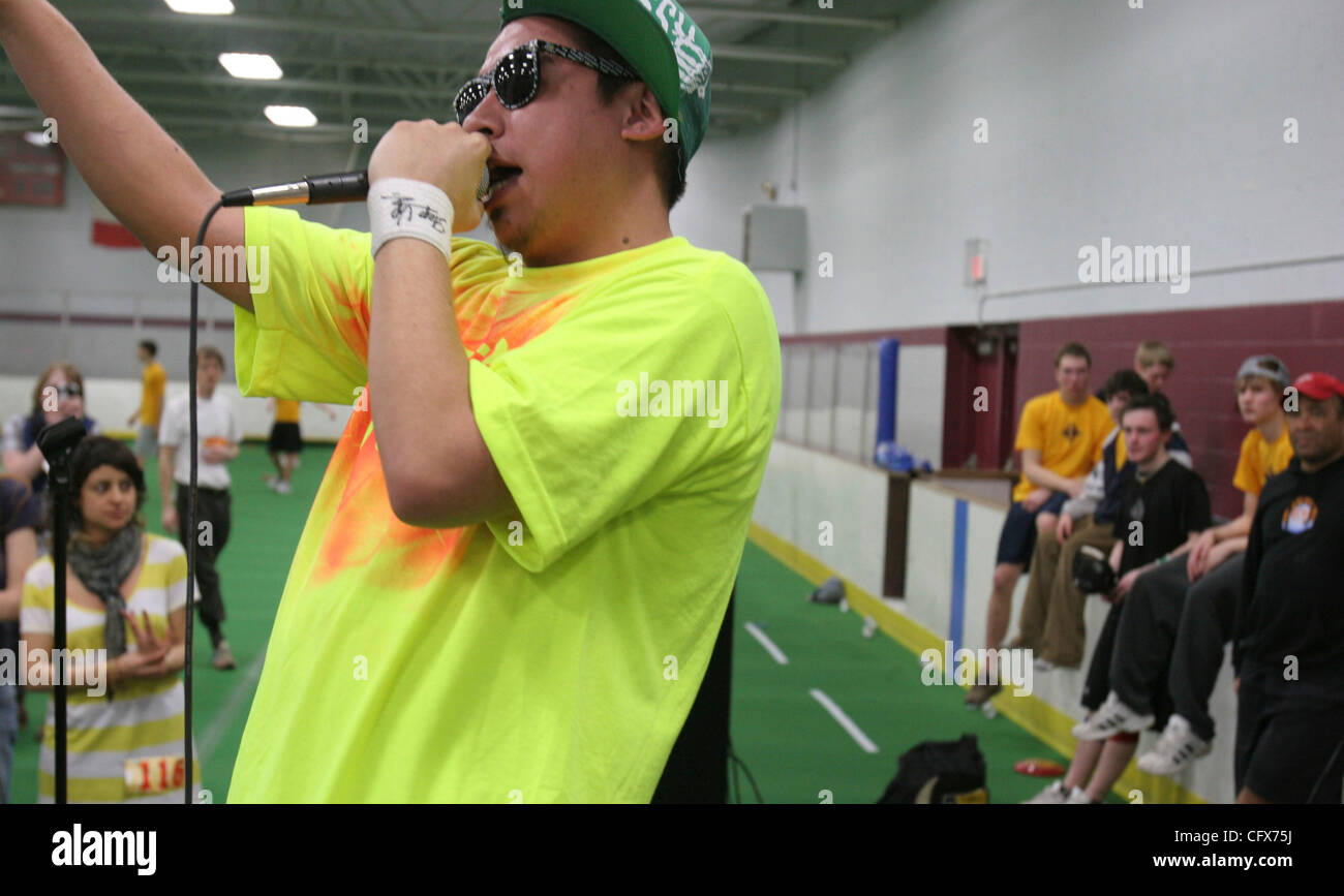 KYNDELL HARKNESS ¥kharkness@startribune.com.Doomtree crew members emcee ...