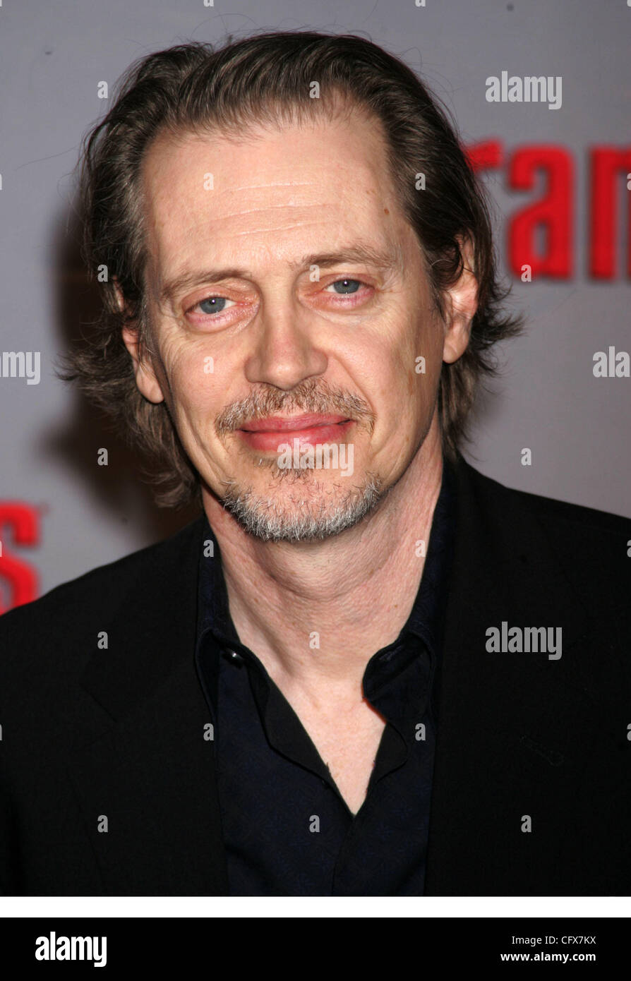 Steve buscemi sopranos hi-res stock photography and images - Alamy