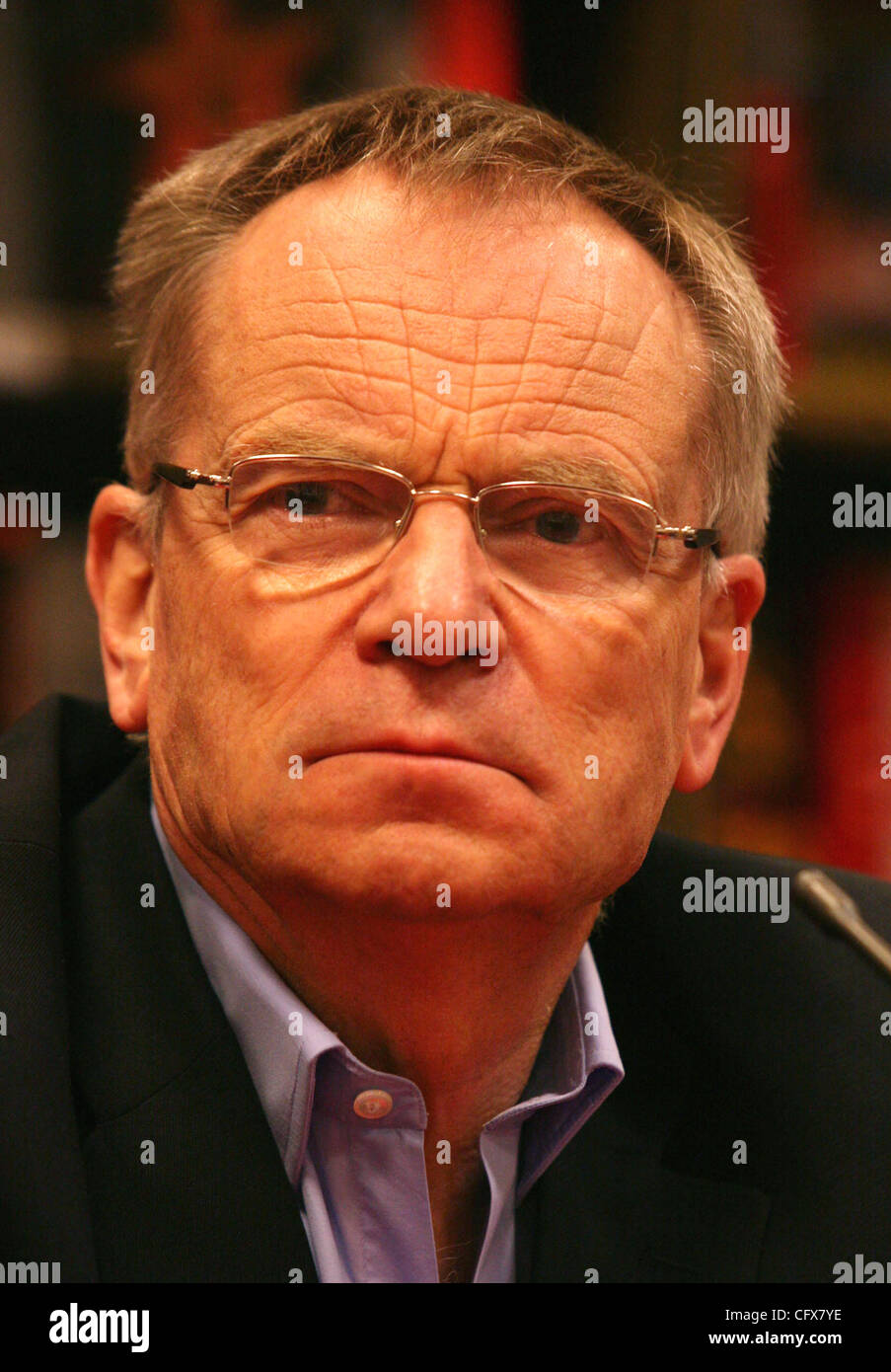 Jeffrey archer book hi-res stock photography and images - Alamy