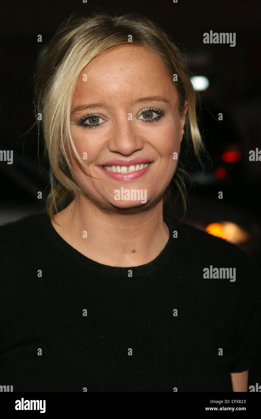 Mar 27, 2007 - Los Angeles, CA, USA - Actress LUCY DAVIS arrives at the ...