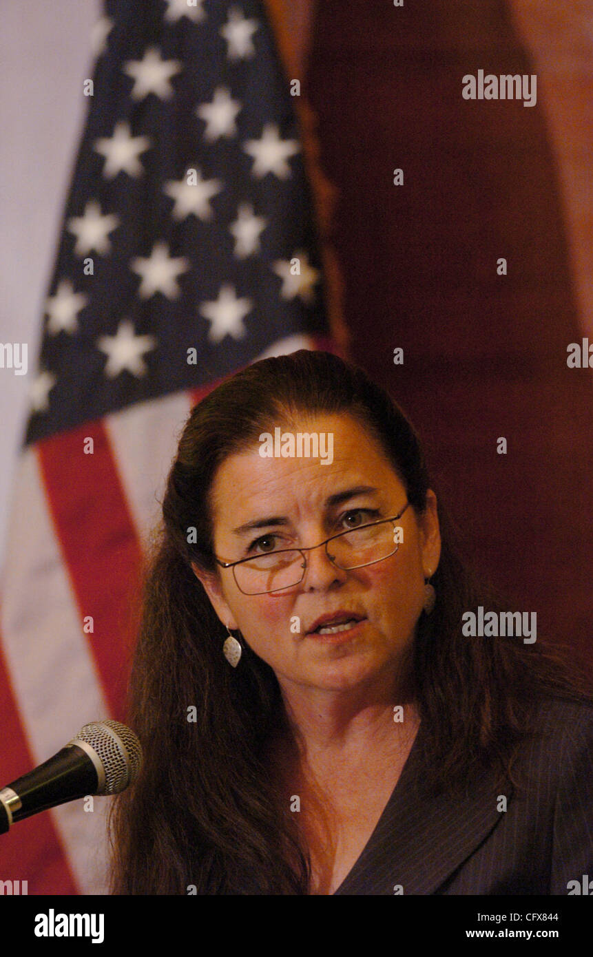 Pleasanton Mayor Jennifer Hosterman gives the Annual Chamber of ...