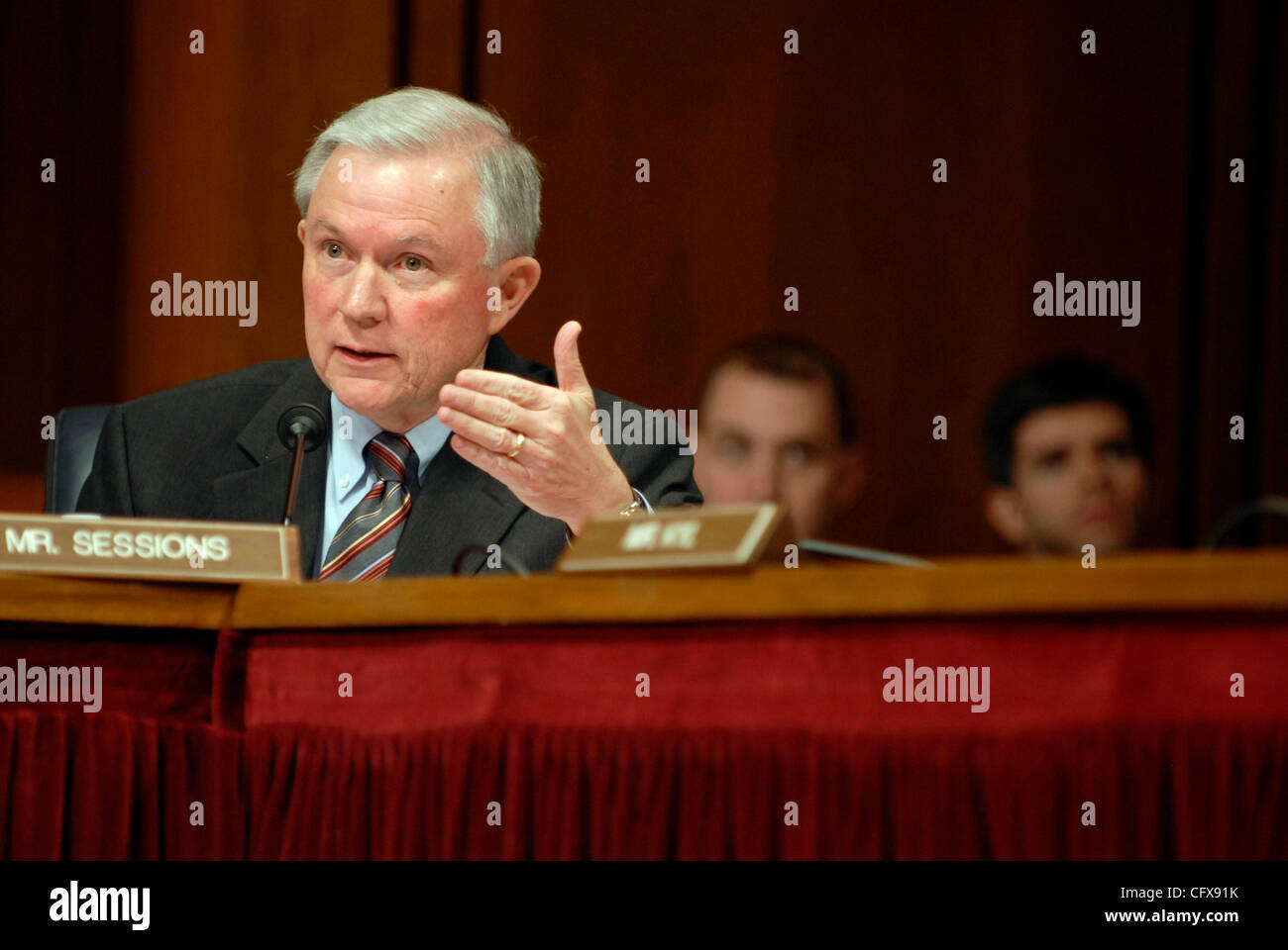 Former member of the u s senate hi-res stock photography and images - Alamy