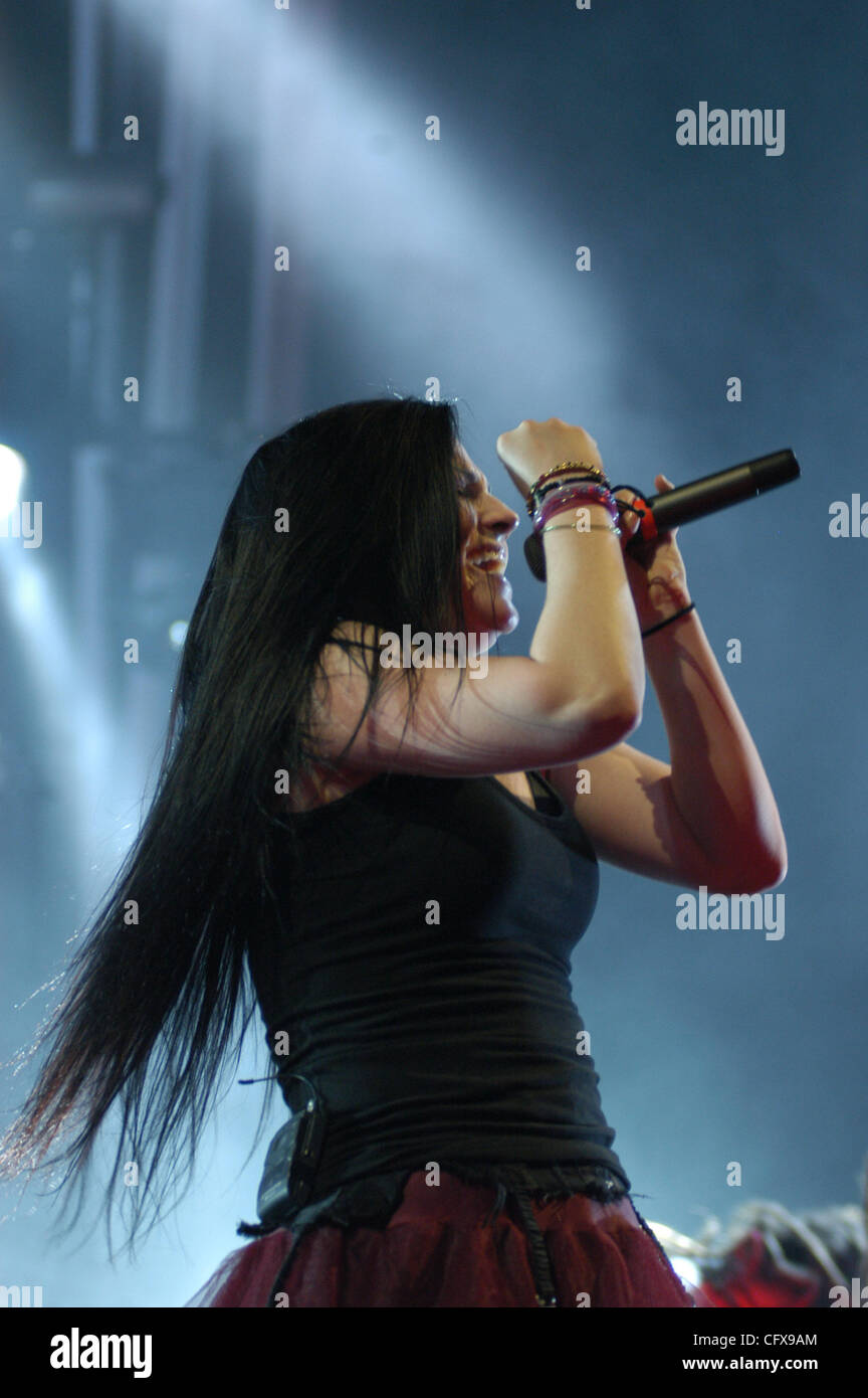 Grammy Award winner Evanescence performing live at the Ted Constant ...