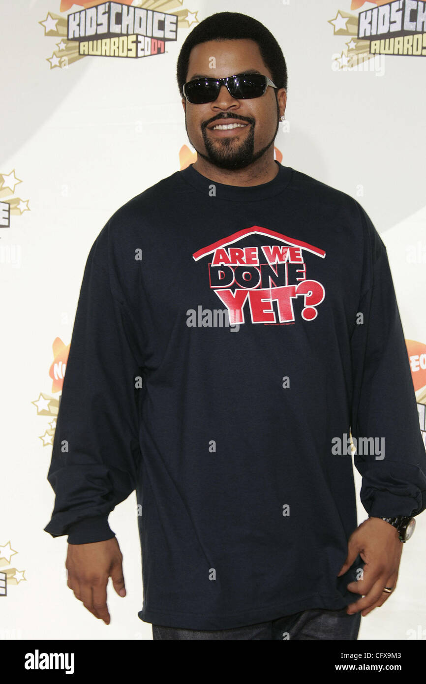 Ice cube nickelodeons 20th kids hi-res stock photography and images - Alamy