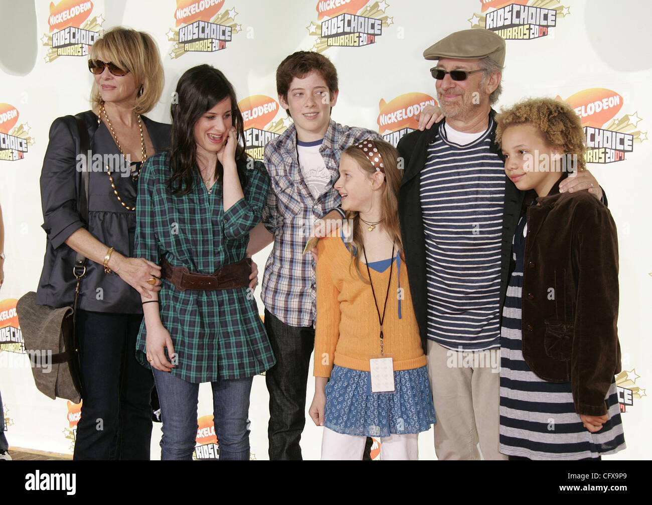 Kate capshaw steven spielberg family hi-res stock photography and ...