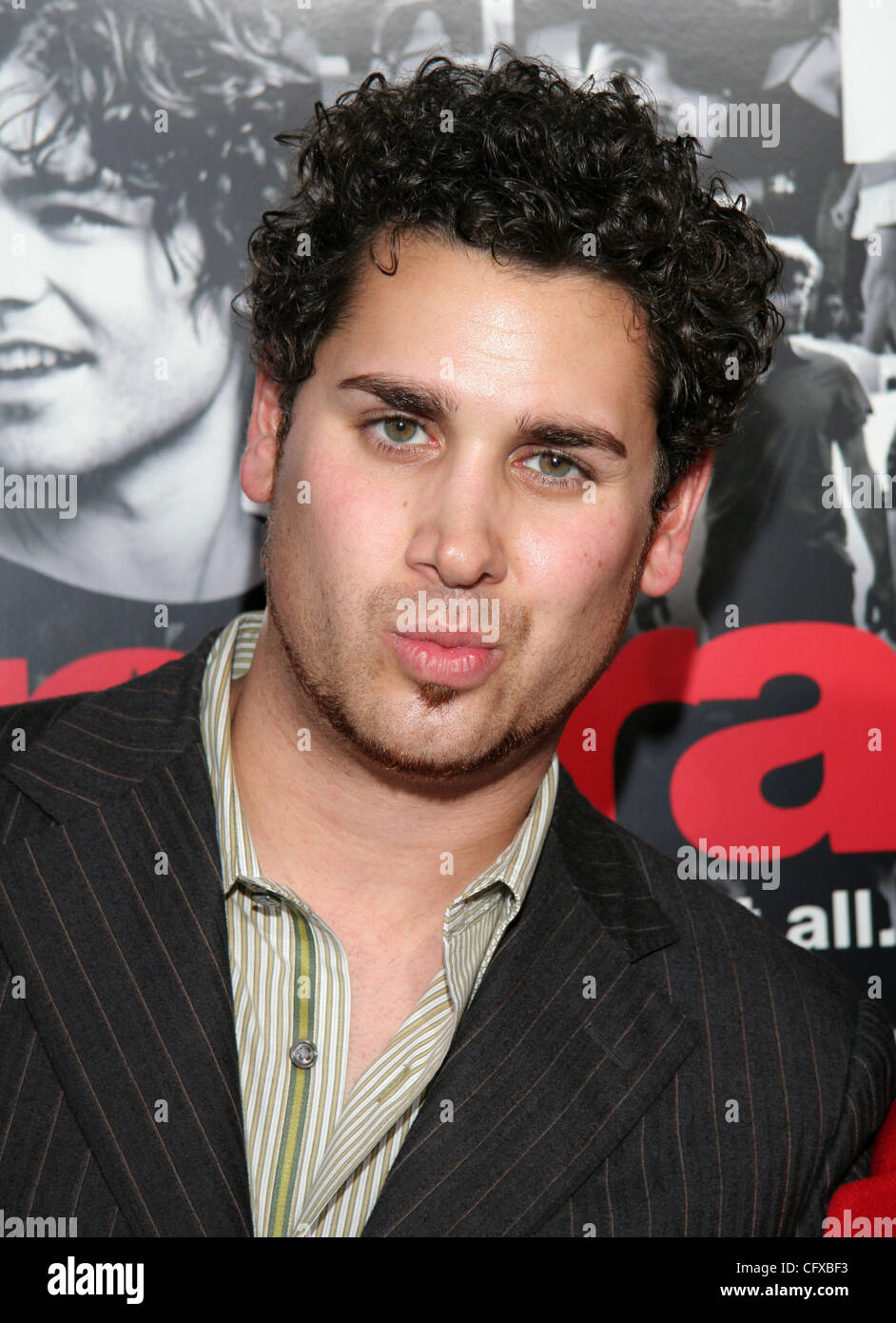 Apr 05, 2007 - Hollywood, CA, USA - DAVE PEARCE arriving at the ...