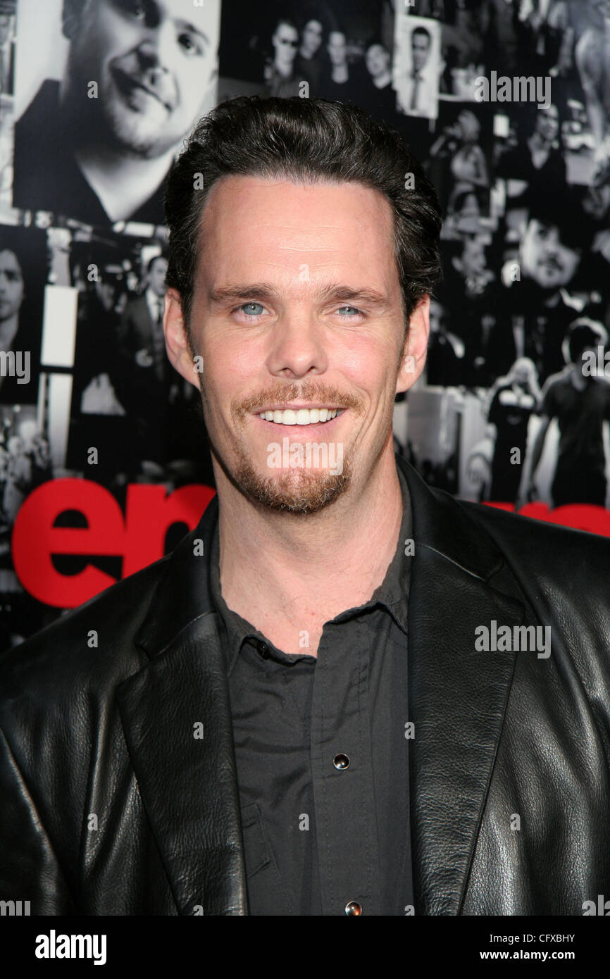 Apr 05, 2007 - Hollywood, CA, USA - KEVIN DILLON arriving at the ...