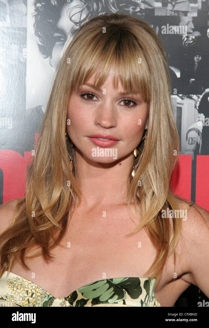 Apr 05, 2007 - Hollywood, CA, USA - CAMERON RICHARDSON arriving at the ...