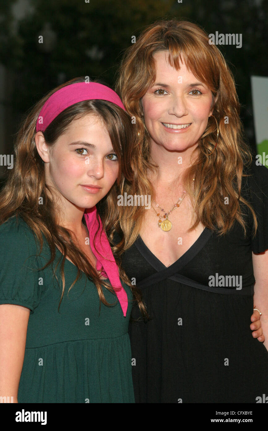 Apr 05, 2007 - Los Angeles, CA, USA - Actress LEA THOMPSON and her ...