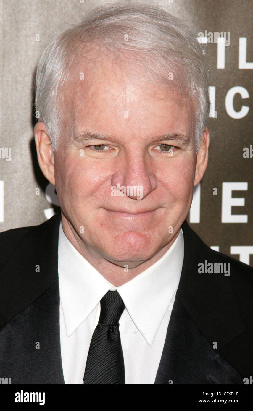 Apr 09, 2007 - New York, NY, USA - Actor STEVE MARTIN at the arrivals ...