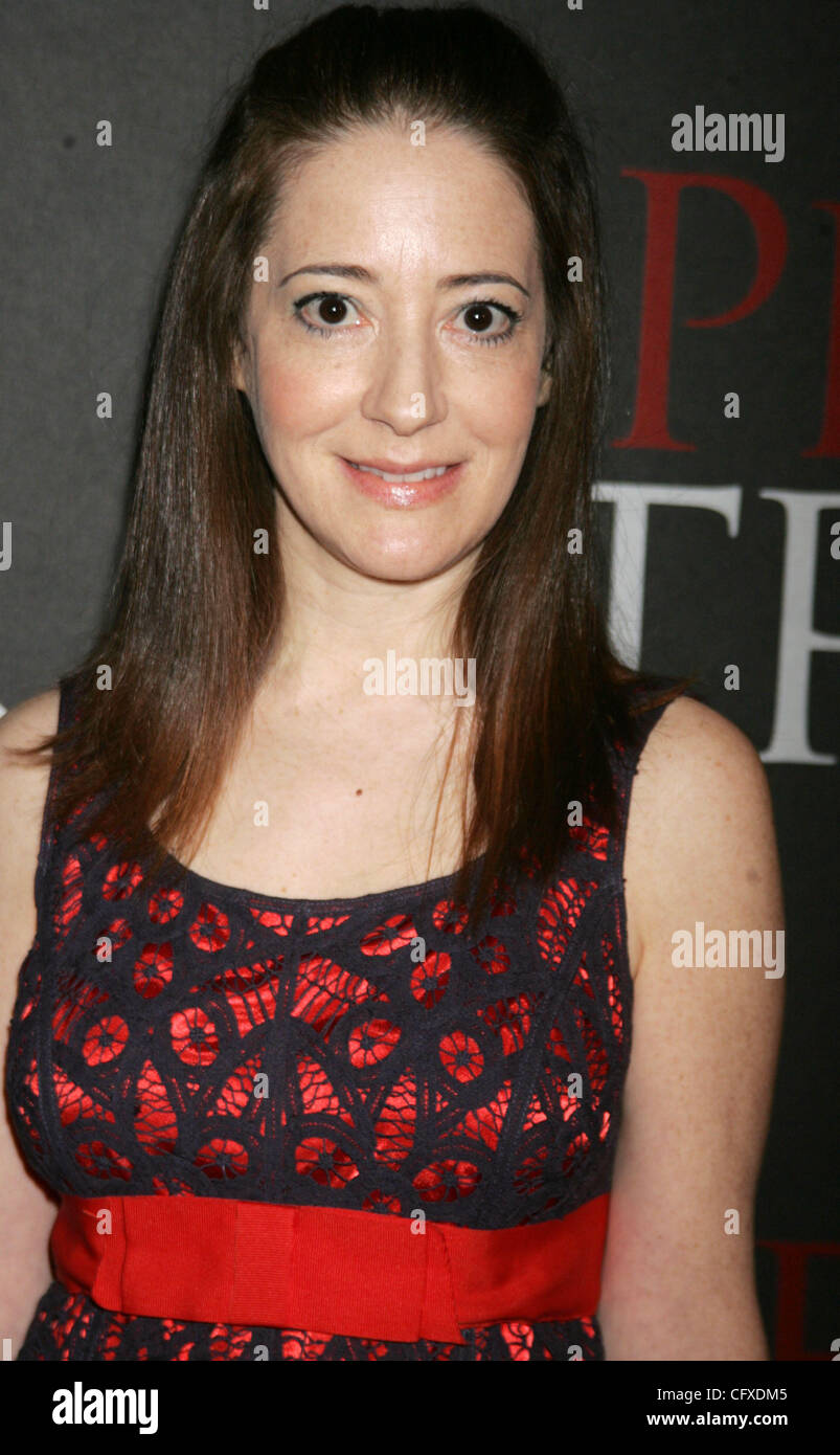 Clea lewis hi-res stock photography and images - Alamy