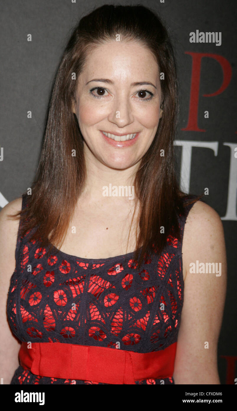 Apr 10, 2007 - New York, NY, USA - Actress CLEA LEWIS at the arrivals for the New York premiere ...