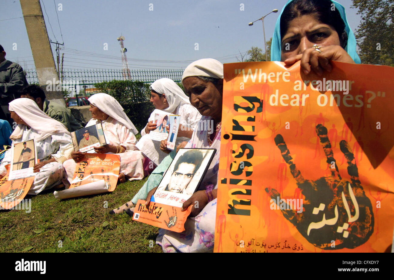 Missing persons india hi-res stock photography and images - Alamy