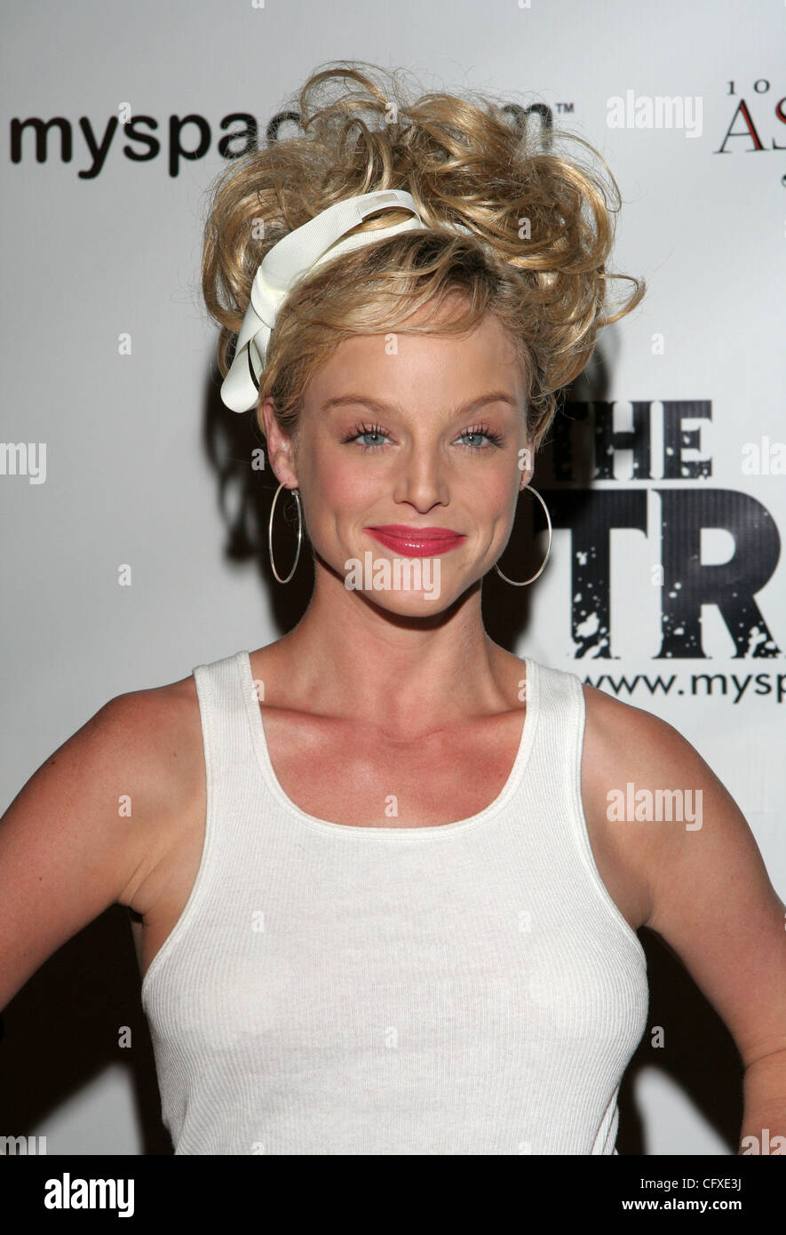 Apr 11, 2007 - Hollywood, CA, USA - DANA DAUREY arriving at the film ...