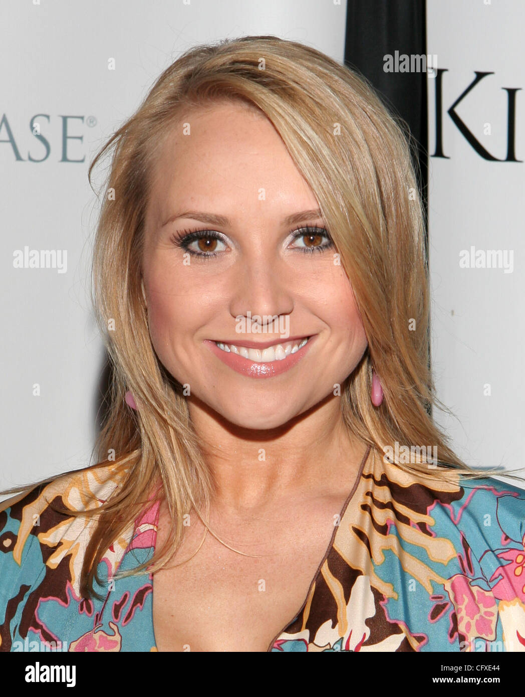 Apr 11, 2007 - Hollywood, CA, USA - ALANA CURRY arriving at the film ...