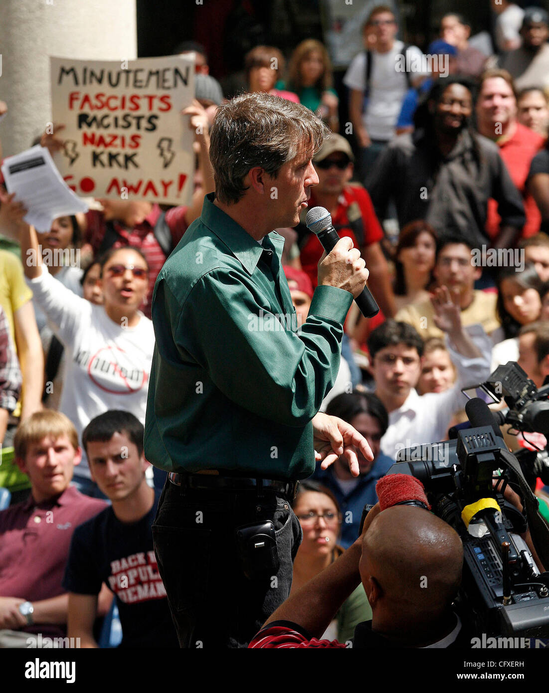 METRO; PROTEST JMS; 04/09/07; A talk by Chris Simcox, one the founders ...