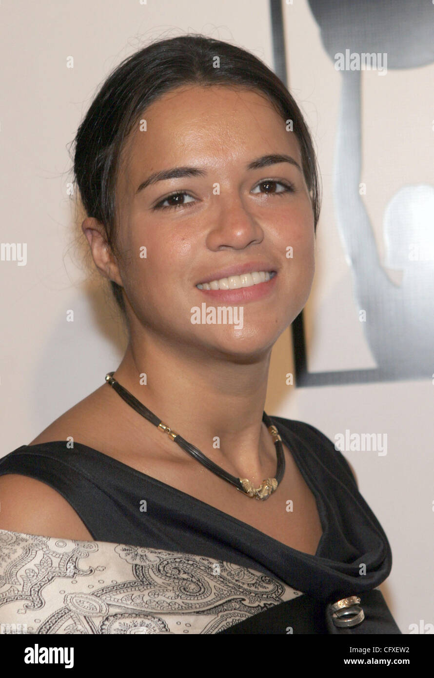 Apr 11, 2007 - Beverly Hills, CA, USA - Actress MICHELLE RODRIGUEZ ...
