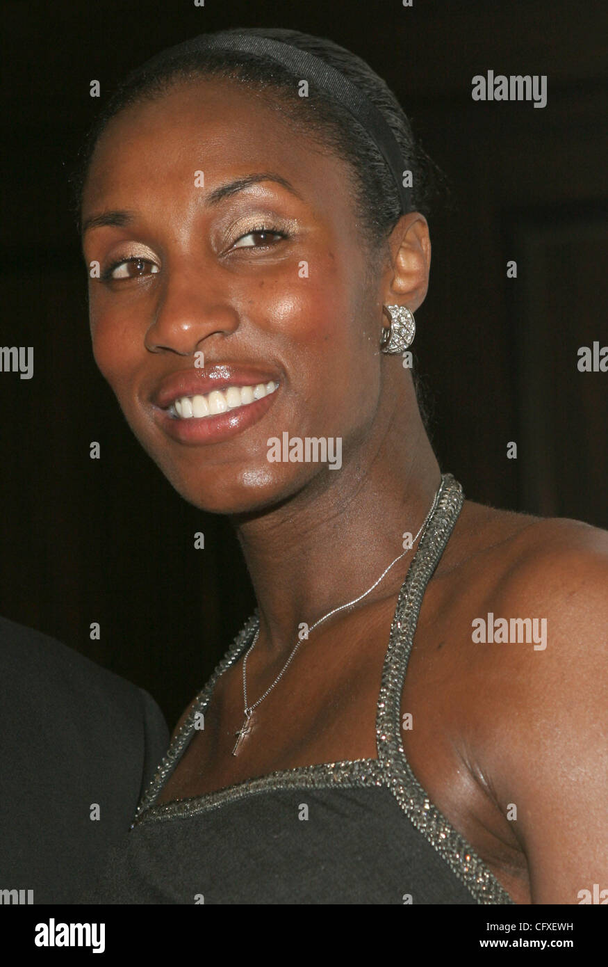Apr 11, 2007 - Beverly Hills, CA, USA - Basketball Player LISA LESLIE ...