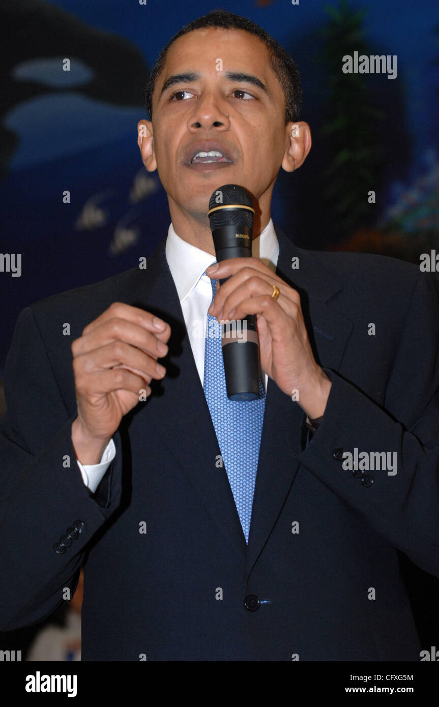 Apr. 13; 2007 Florence, SC, USA, Senator Barack Obama and presidential ...