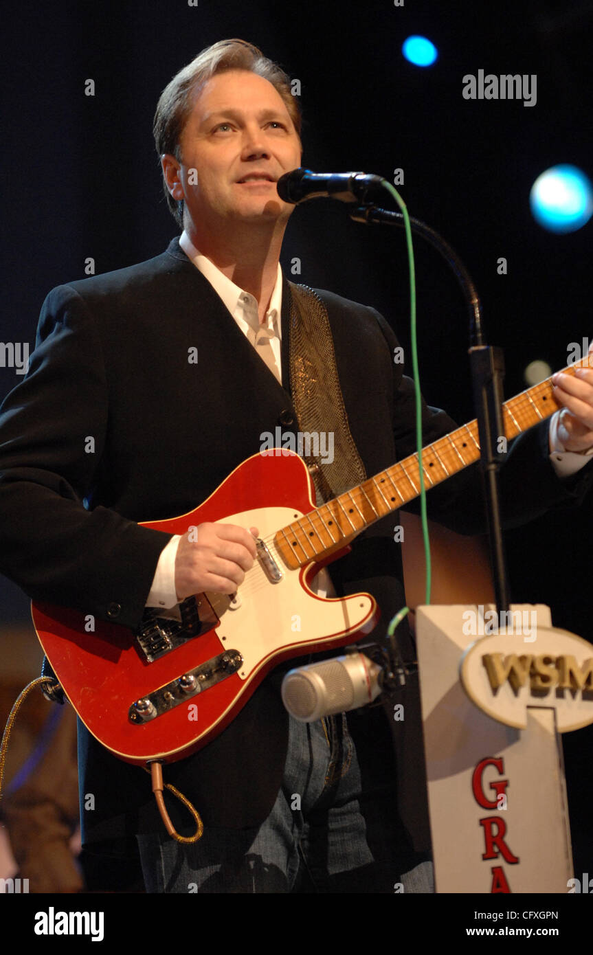 Apr. 14, 2007; Nashville, TN USA; Musician STEVE WARINER performs live ...